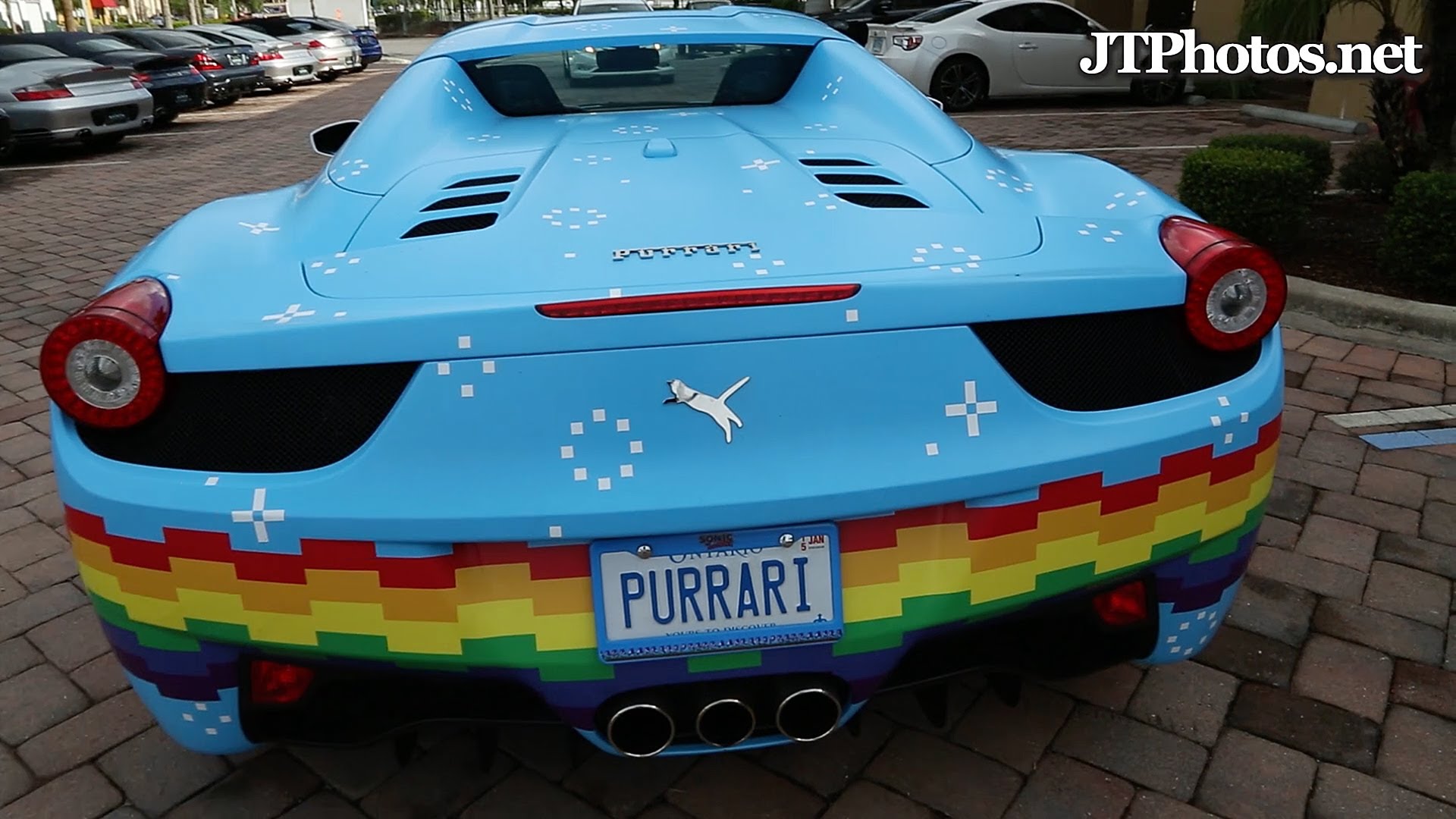 Nyan Cat Purrari : la Ferrari de Deadmau5 - BangBuzz